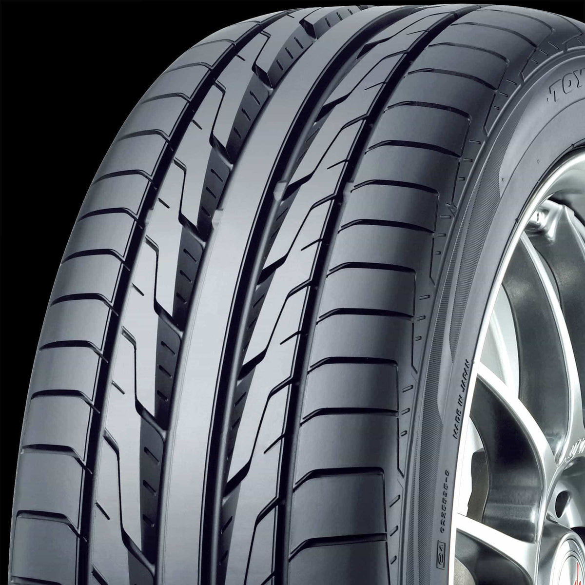 LLANTA 215/50R17 91V TYDRB M TOYO | AutocornerEc